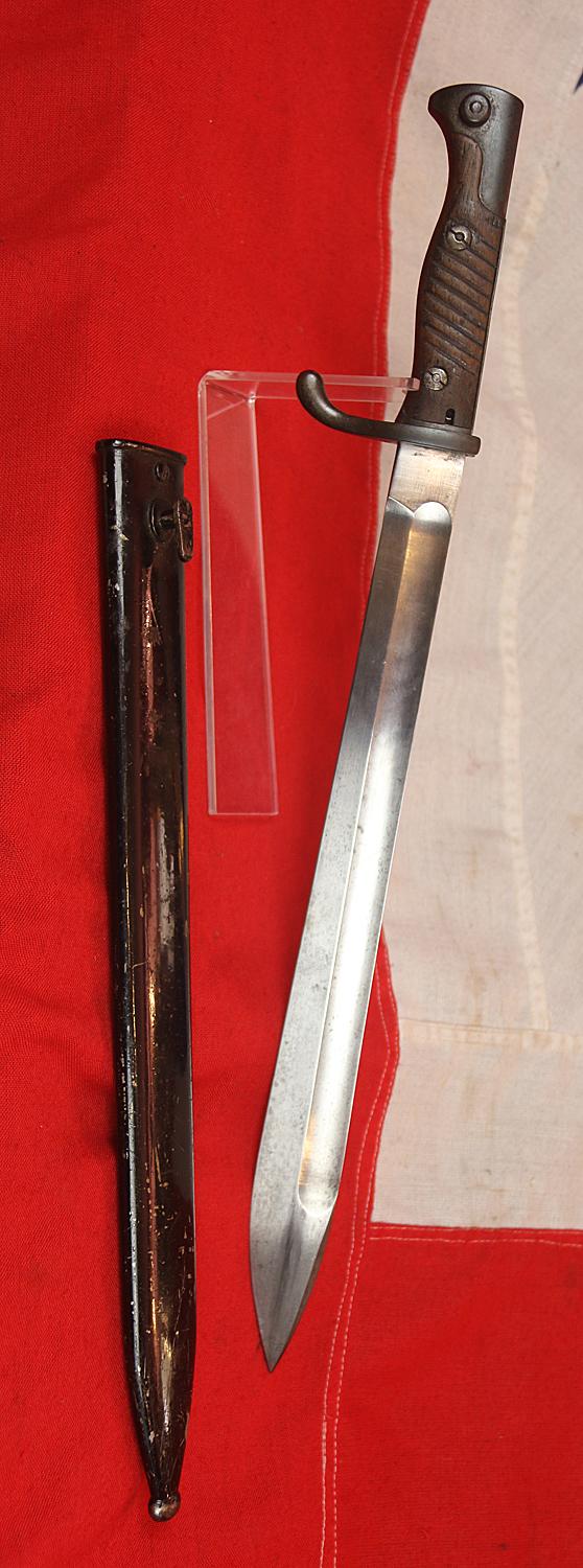 The Lanes Armoury | A Superb, German, WW1 Mauser Gew 98 'Butcher' Bayonet