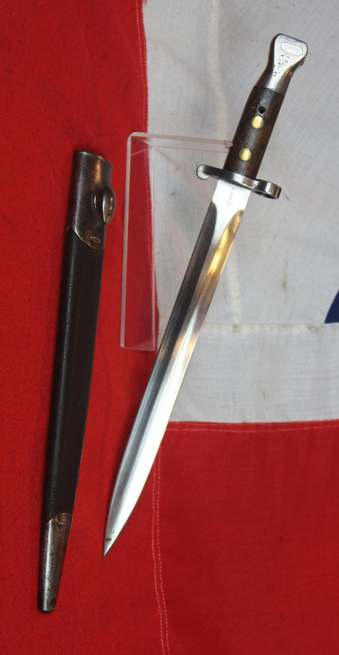 The Lanes Armoury | Exceptional Green Howards Regimental {YK} Lee ...