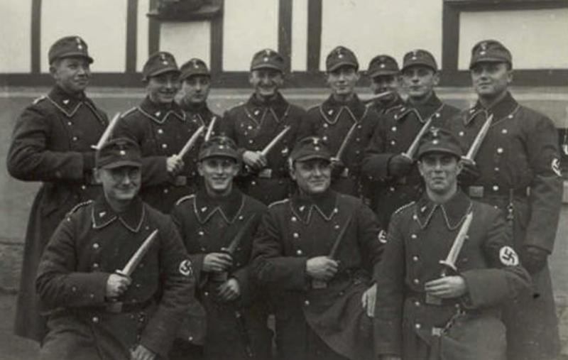The Lanes Armoury | An Early WW2 Original German 1933 Pattern SA ...